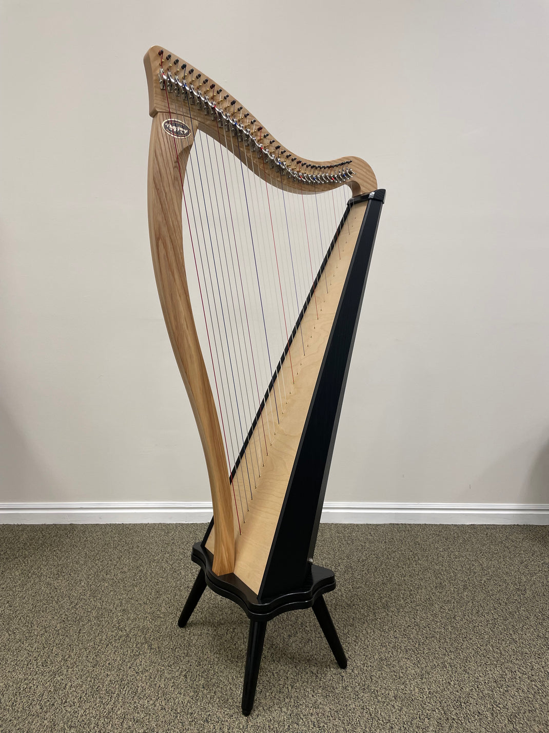 Harp Showroom – Summerhays Music Center
